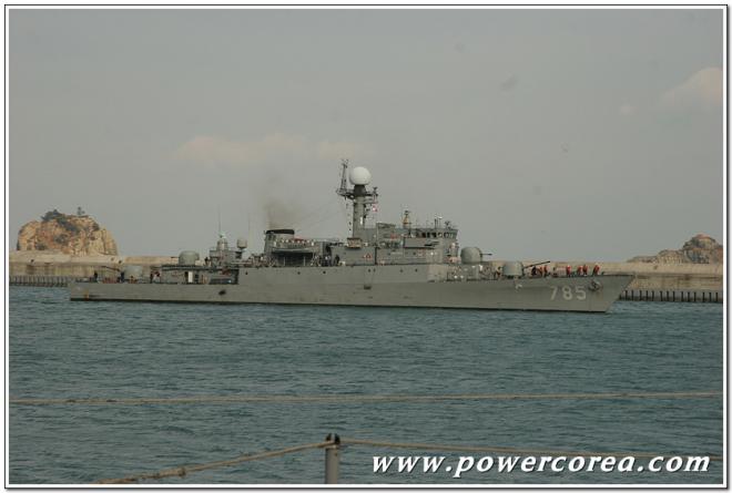 대한민국 해군 PCC의 최고 신품 공주함(현장사진) | 보배드림 군사/무기