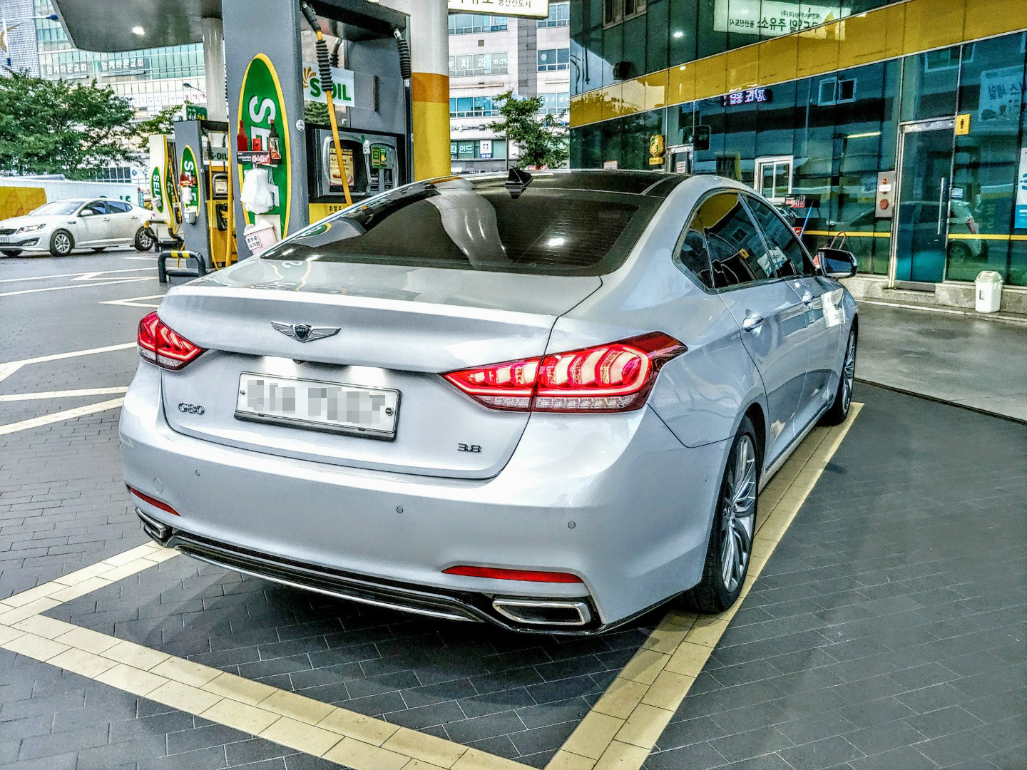 LG G7으로 찍은 G80 실버 사진 보정 - 보배드림 국산차게시판