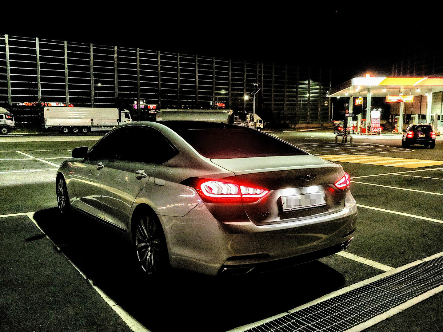 LG G7으로 찍은 G80 실버 사진 보정 - 보배드림 국산차게시판