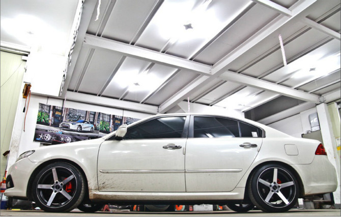 [보센cv3] 로체 이노베이션 휠 튜닝 - 보센cv3 18인치 휠타이어 | 보배드림 장착시공사진