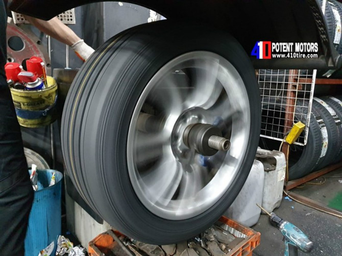 [포텐모터스] BMW F10 520d 245 45 18 넥센 N FERA AU5 | 보배드림 장착시공사진